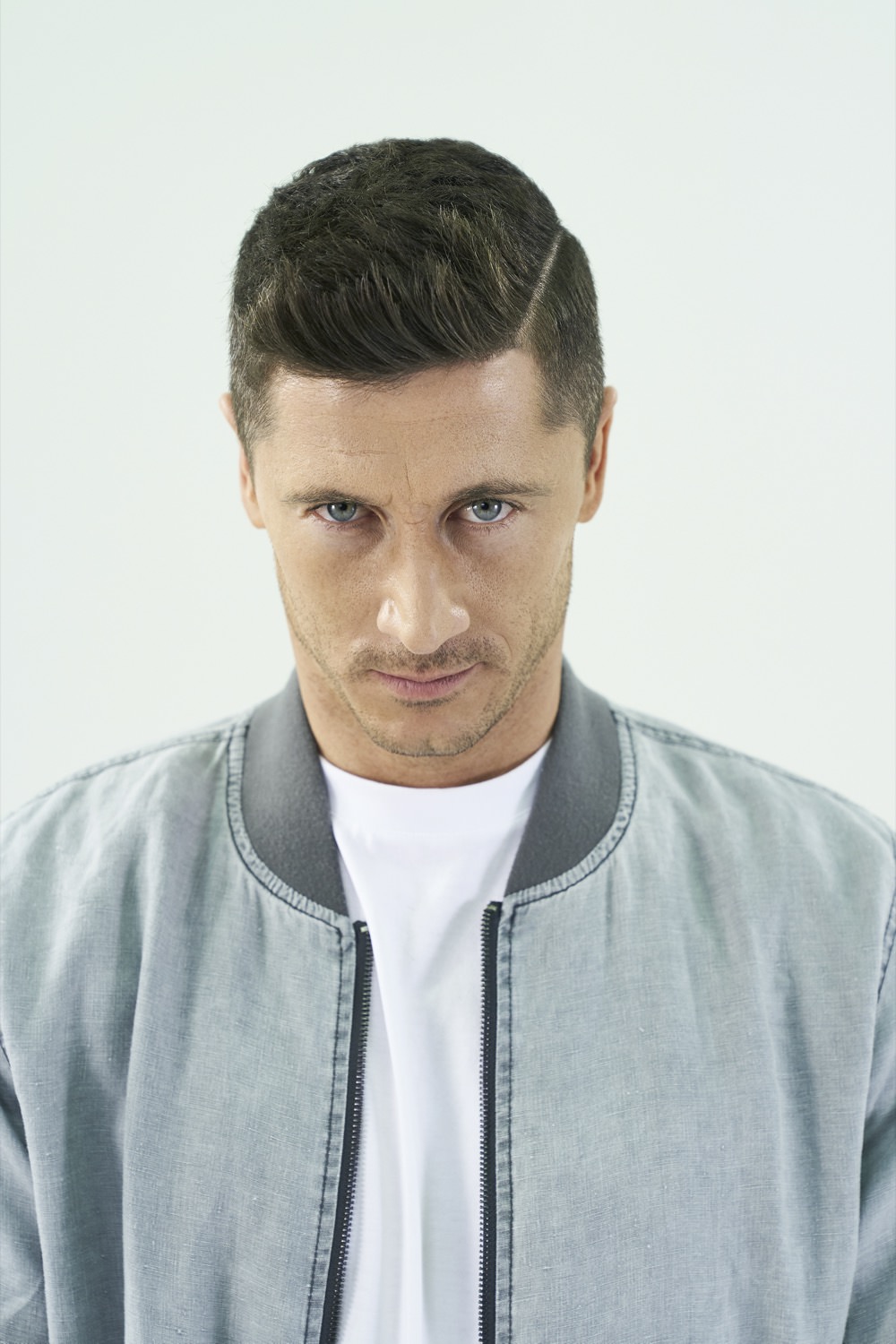 ROBERT LEWANDOWSKI x HEAD & SHOULDERS - MANUEL PALLHUBER